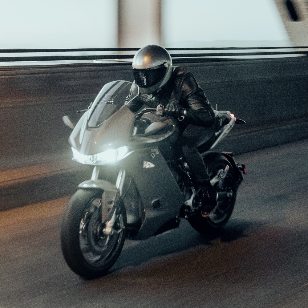 Zero SR/S Electric Motorcycle | Magnet Motos