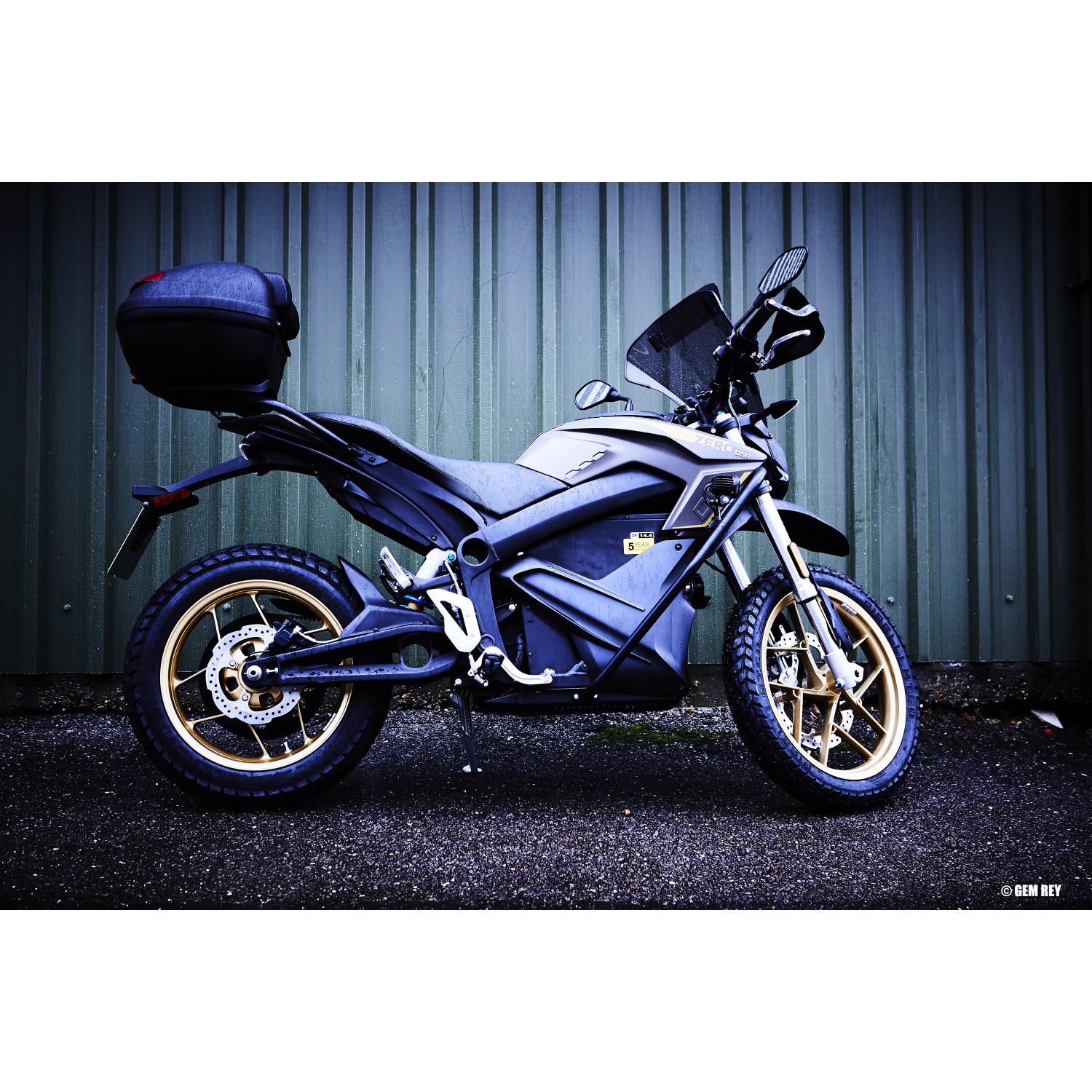 Zero DSR - (2023) | Electric Motorbike - Magnet Motos Ltd