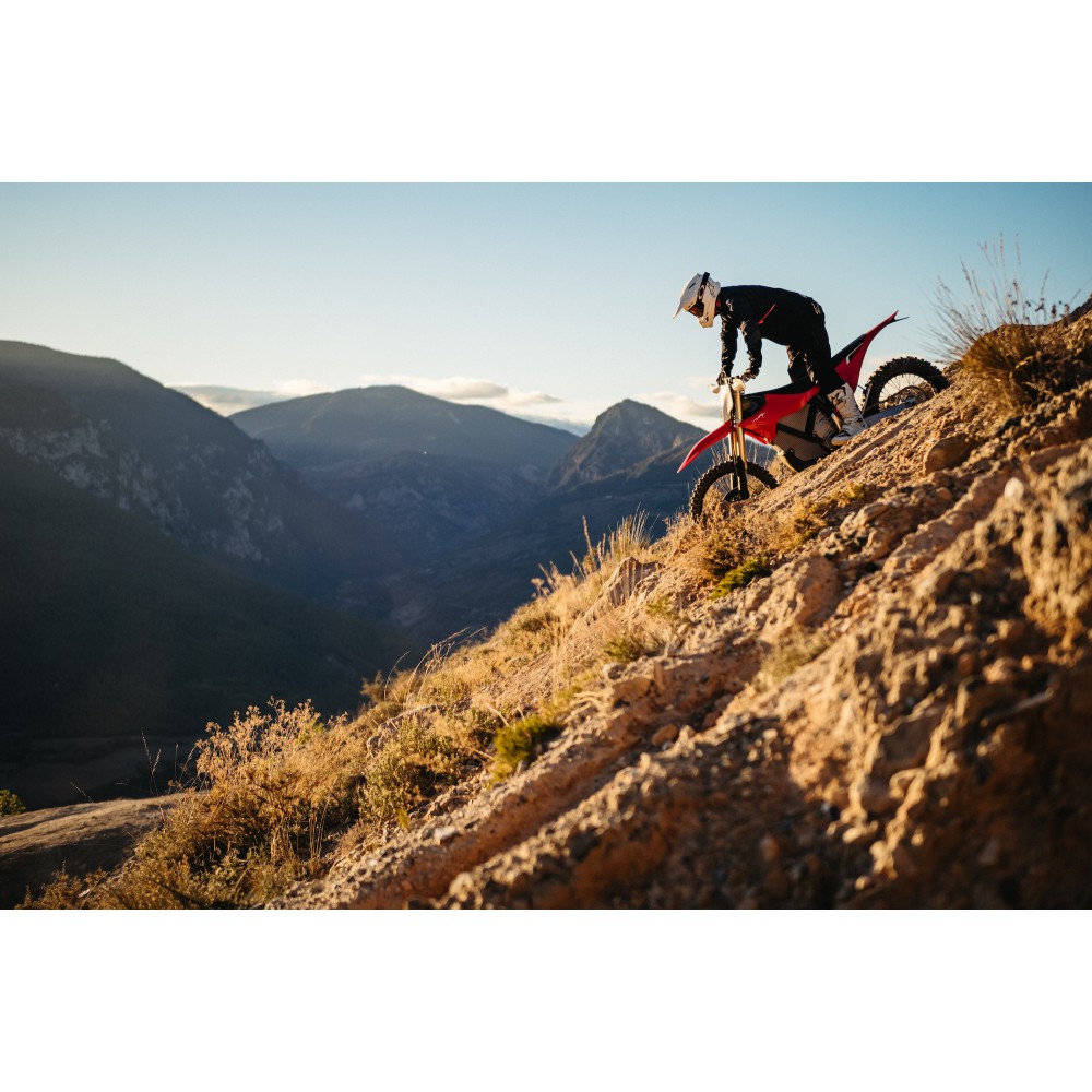 Stark Varg - EX- 80HP -Enduro -Electric Dirt Bike – Off-Road - Magnet Motos