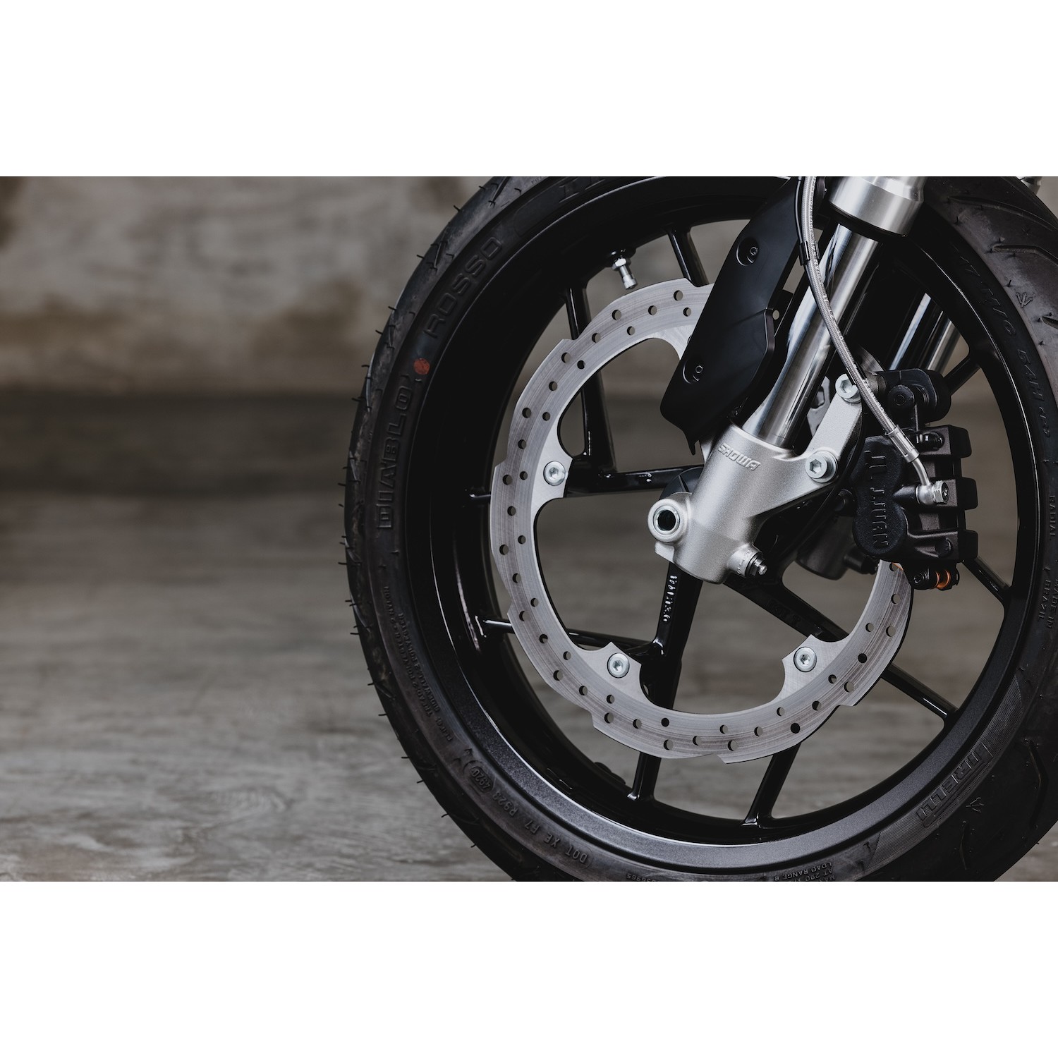 Zero FXE 11kW Electric Motorcycle - Magnet Motos